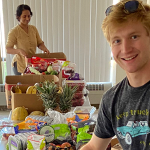 Food Distribution at Smiley Court - University of Colorado Boulder