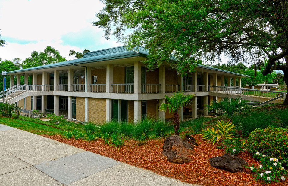 Building 10 - Harold Bryan Crosby Hall - UWF Event Calendar