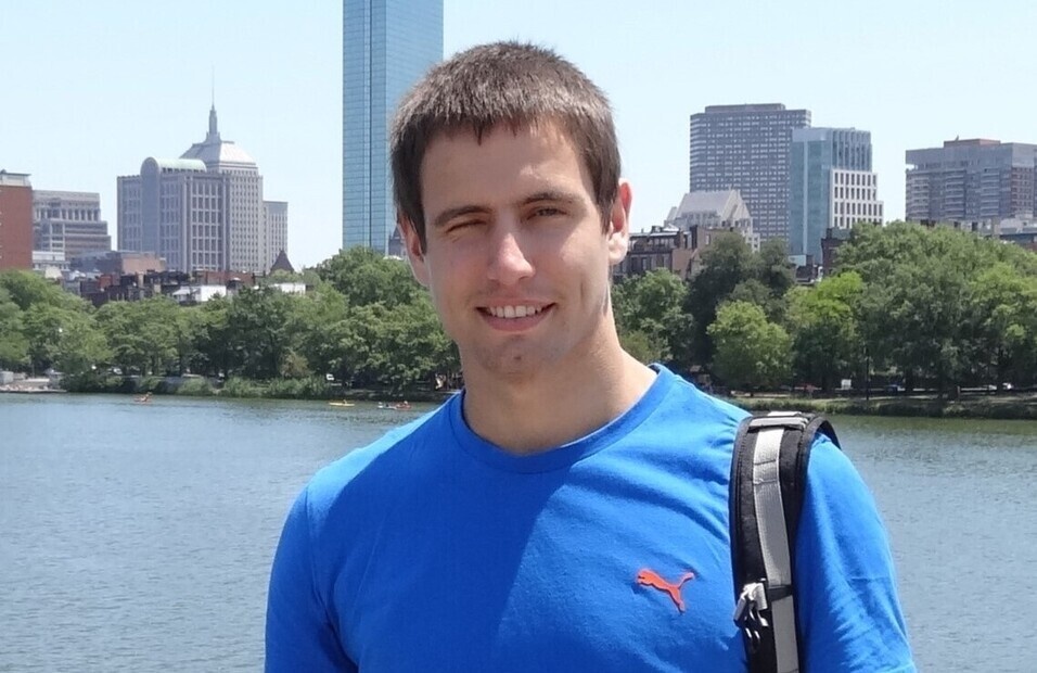 Physics Colloquium: "Light Sources and All-Optical Switches for Future ...