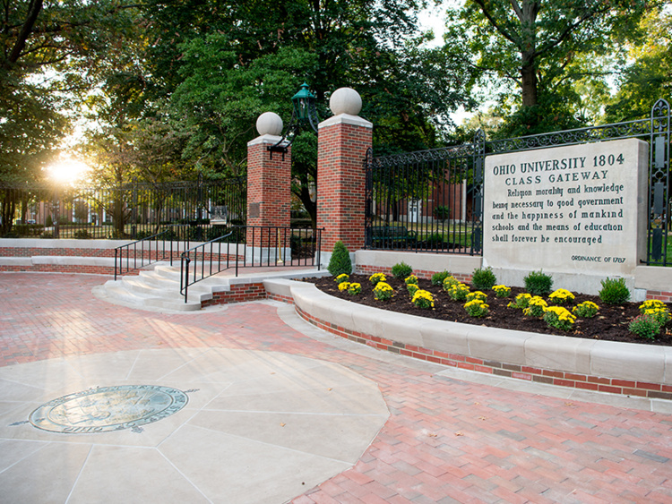 Bobcat Beautification Day in Columbus, Ohio - Ohio University
